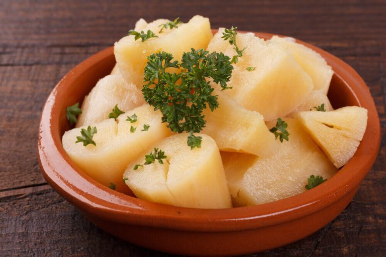 46 Delicious Foods that Start With C {Desserts, Drinks, Dinners} | Betony