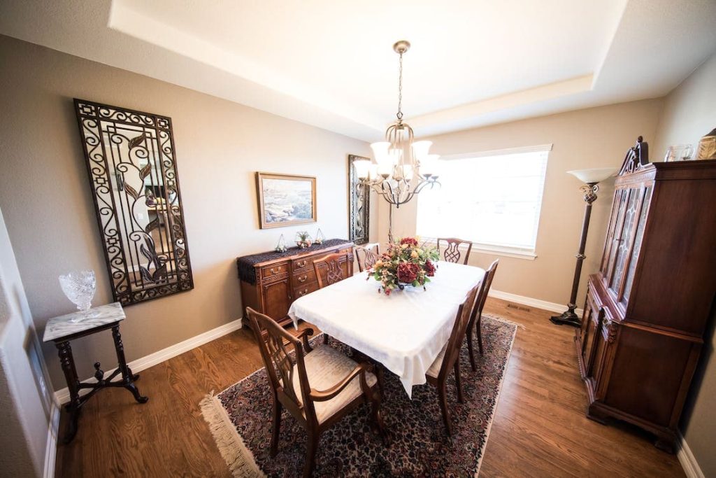 Interesting Ways To Design A Modern Dining Area - Betony