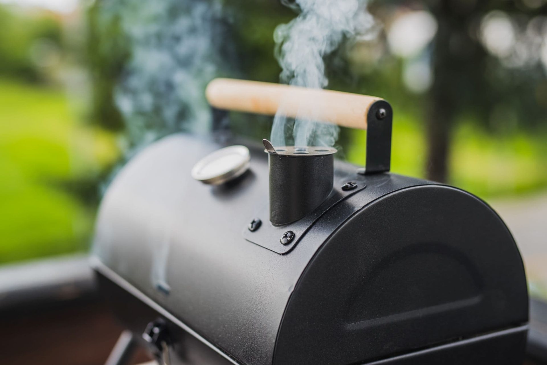 The Secrets Of Charcoal Smoking: Insider Tips From Grill Masters